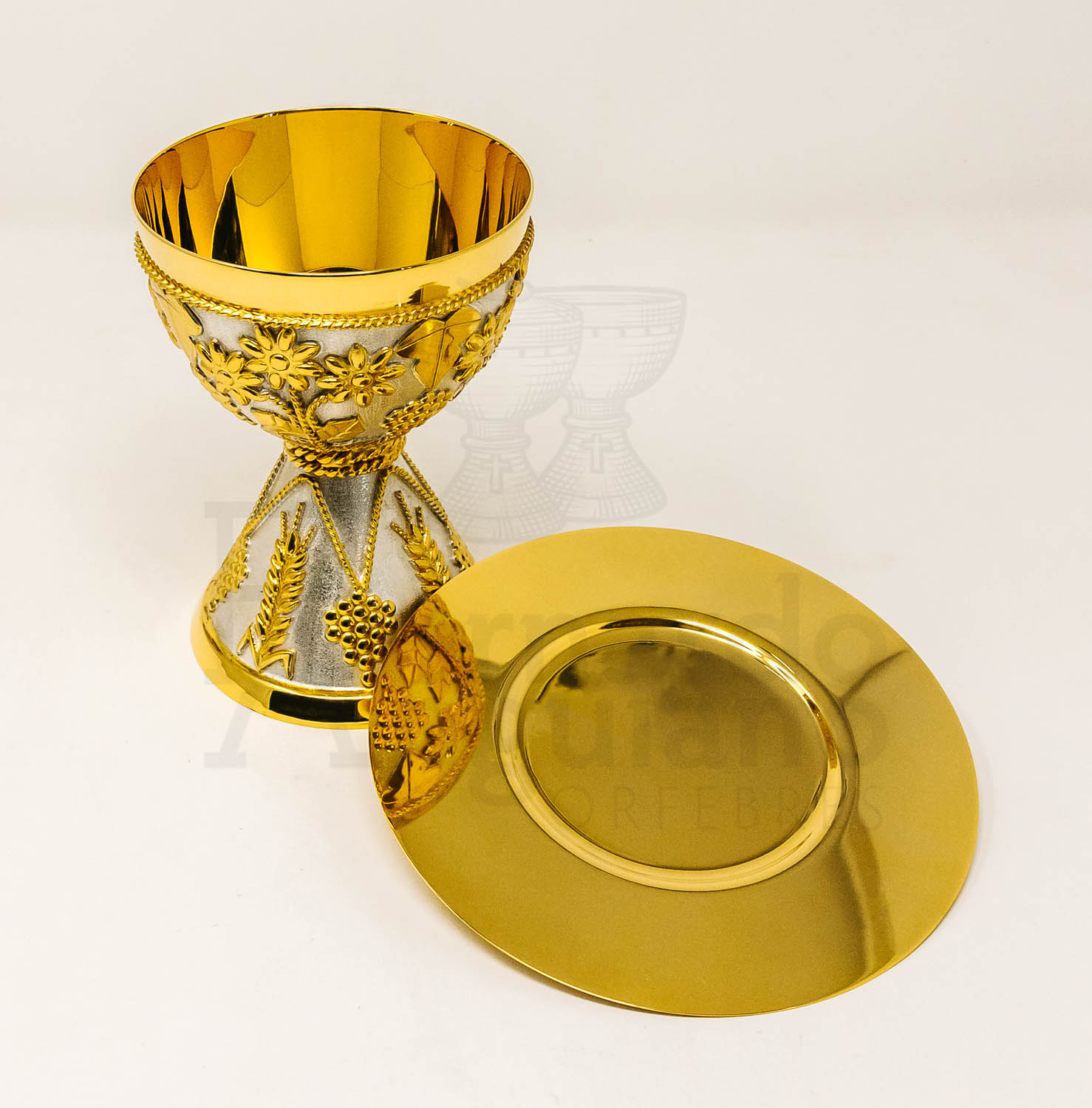 CALIZ NOCHE BUENA ORO Y PLATA – Bernardo Anguiano Orfebres